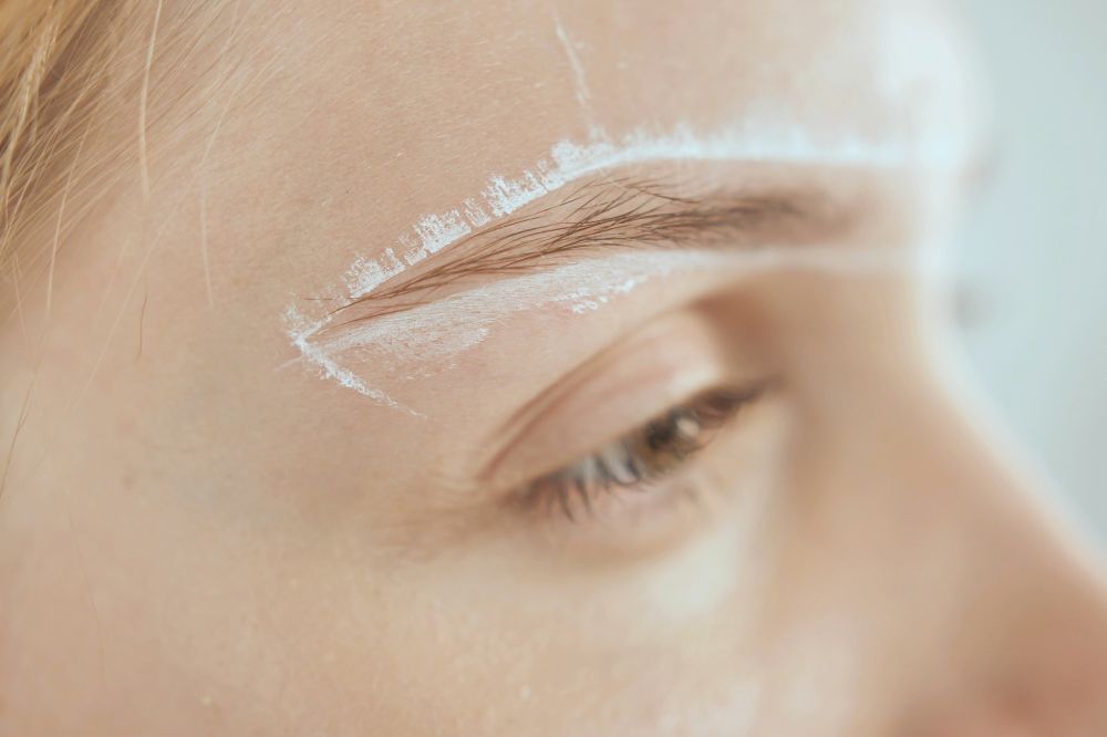 Eyebrow Hair Loss: Causes, Prevention & Treatment