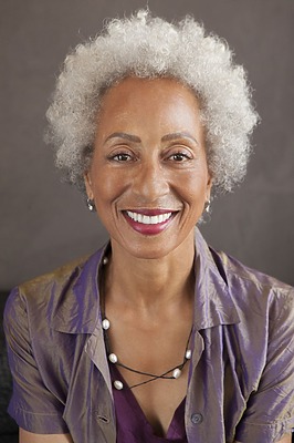 18 Wash and Wear Haircuts For Women Over 60: Time-Saving Chic