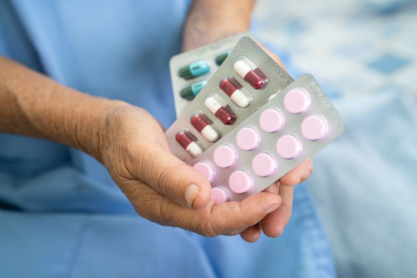 Madarosis: Causes, Symptoms and Treatments - Wimpole Clinic