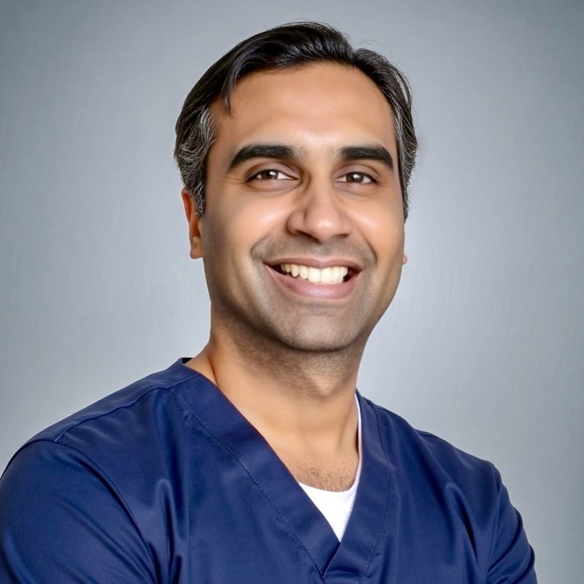 Mr Log Murugesan - Consultant Plastic & Reconstructive Surgeon