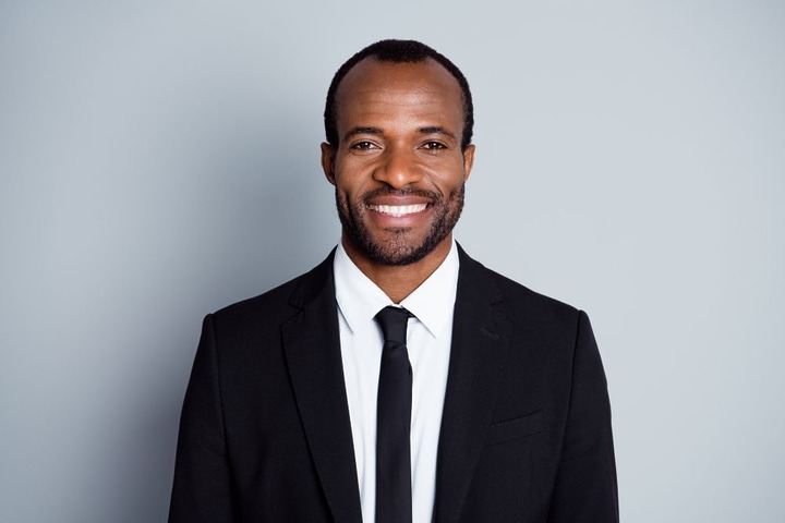 Receding Hairline in Black Men: Causes, Diagnosis, Treatment